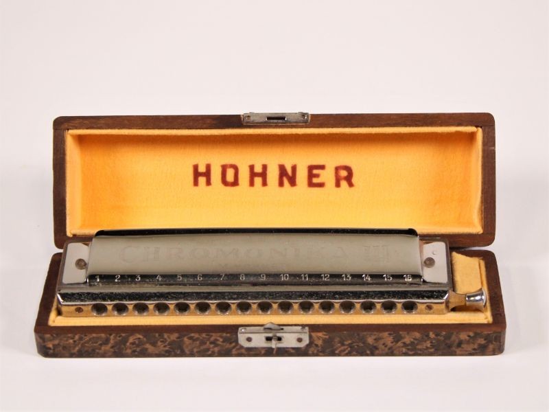 Chromonika III - M. Hohner - in originele doos - Kringwinkel