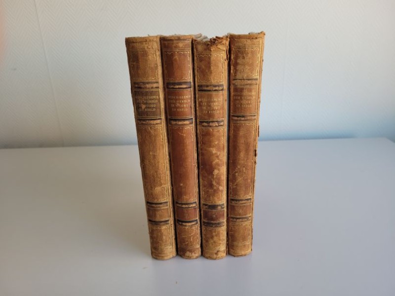 Delen 1 - 4 van de boekenreeks 'Geschiedenis der wereld in woord en ...