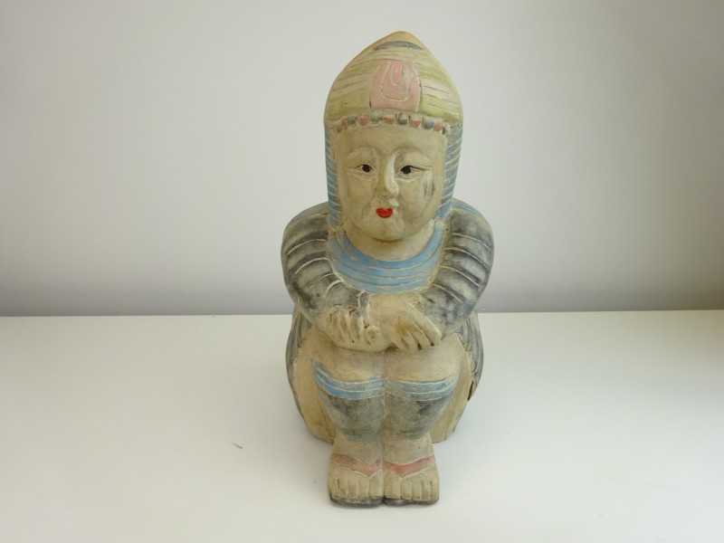 Houten Beeld: Zittende Dame - Kringwinkel