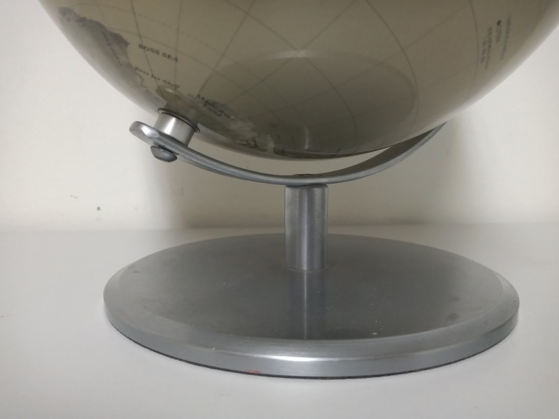 Goudkleurig wereldbal - Kringwinkel