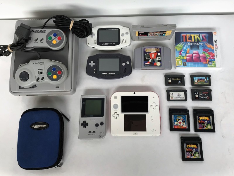 Lot van 17!! Nintendo Items - Kringwinkel
