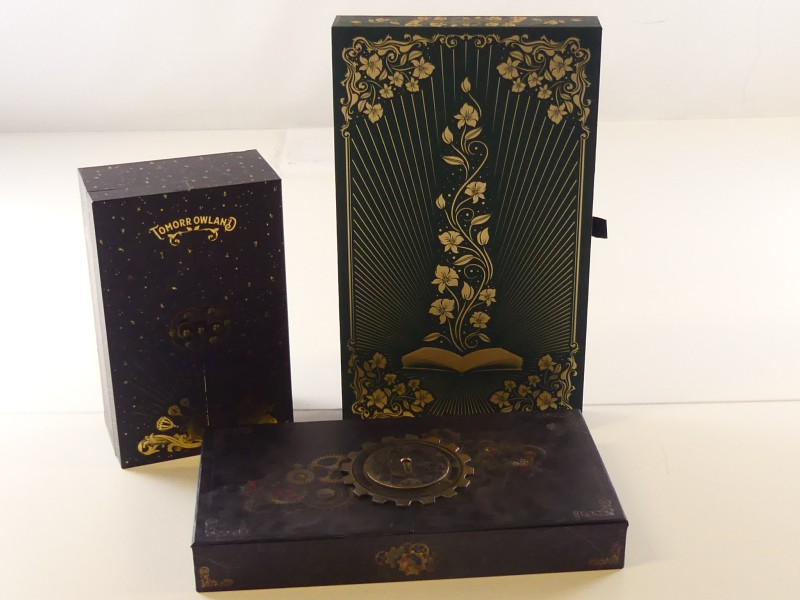 Tomorrowland Treasure collector items - Kringwinkel