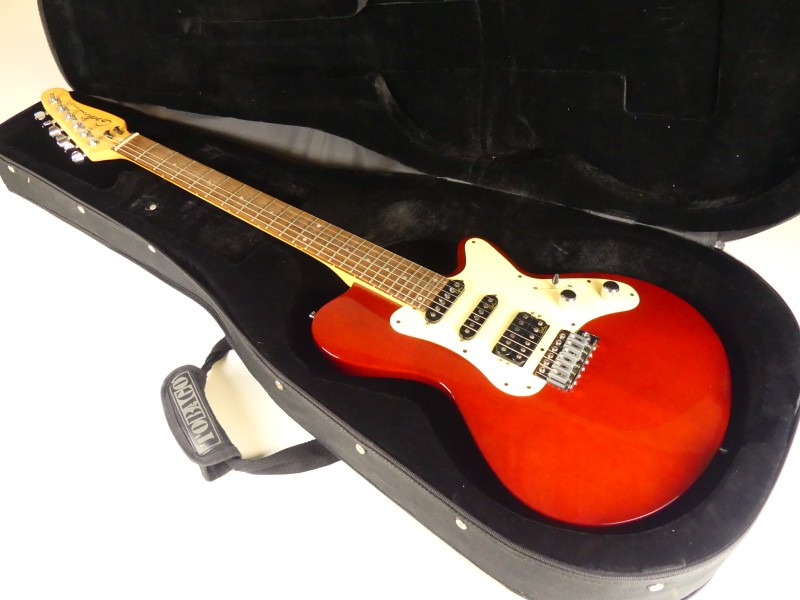 Electrische GODIN SD gitaar - 24 freds - Kringwinkel