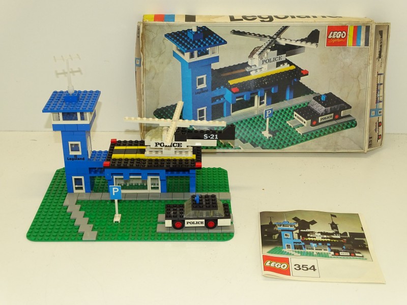 Bouwdoos: Lego System 354, Police Heliport, 1972 - Kringwinkel