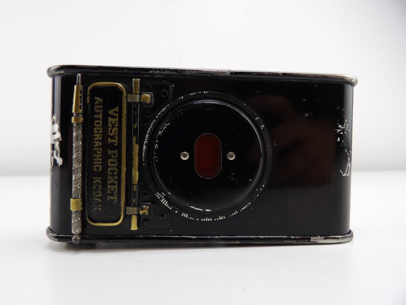 Camera: Vest Pocket Autographic Kodac, Made by Eastman, U.S.A ...