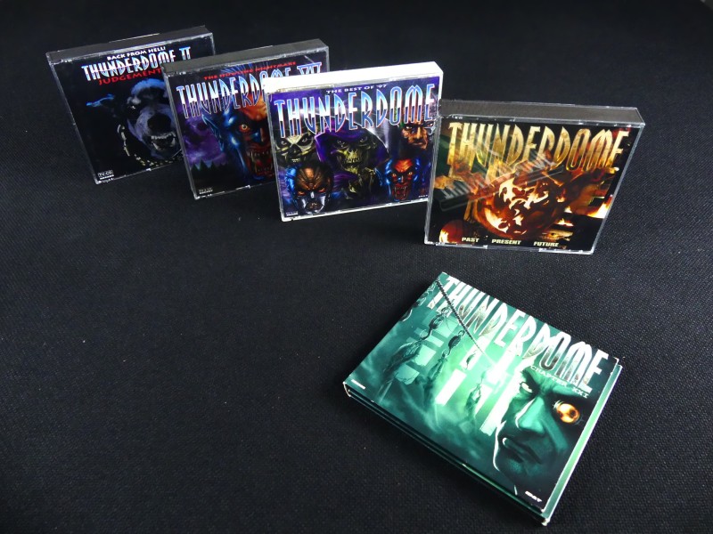 Thunderdome Cd's - Kringwinkel