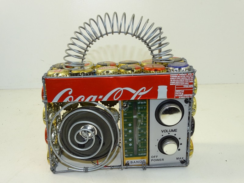 Radio in Gerecycled Materialen - Kringwinkel