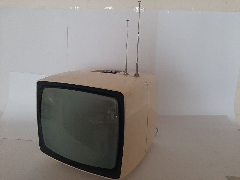 Vintage TV toestel Carad T40 - Kringwinkel