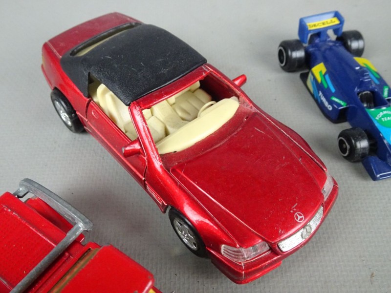 Lot miniatuurauto's 'Welly' - Kringwinkel