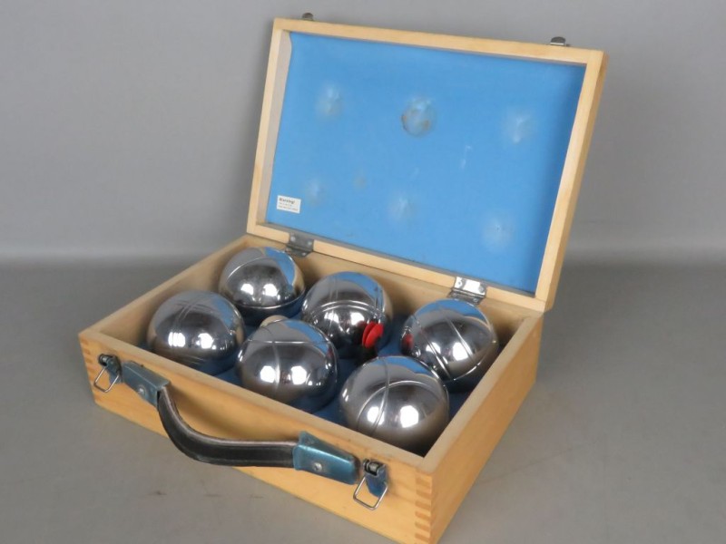 Vintage metalen petanque ballen - Kringwinkel