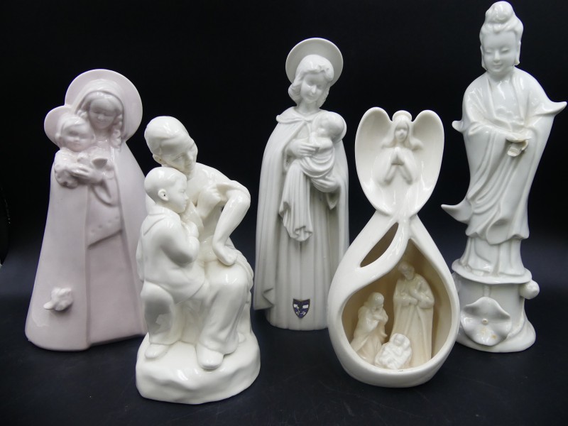 5 Verzamelbaar porseleinen beeldjes - Kringwinkel