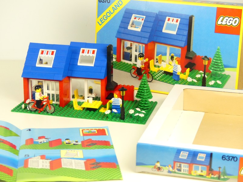 Lego huis met tuin 6370 - Kringwinkel
