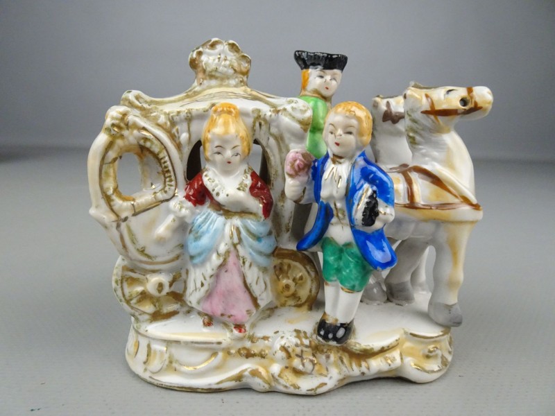 Porseleinen koets - Kringwinkel