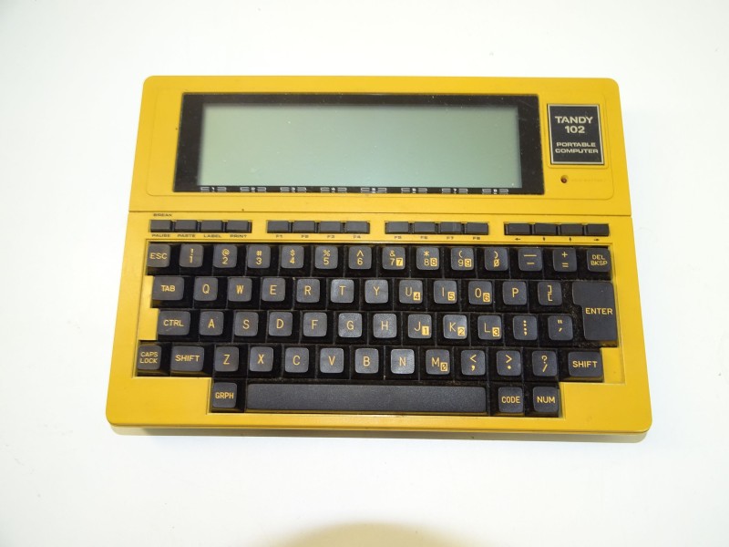 Computer: Tandy 102, Portable Computer, 1983 - Kringwinkel