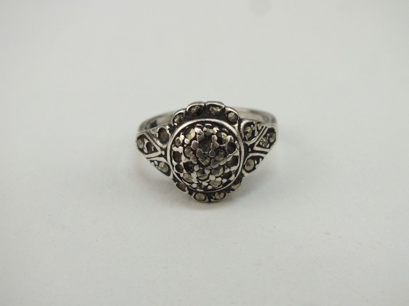 Vintage ZIlveren 835 Ring - Kringwinkel