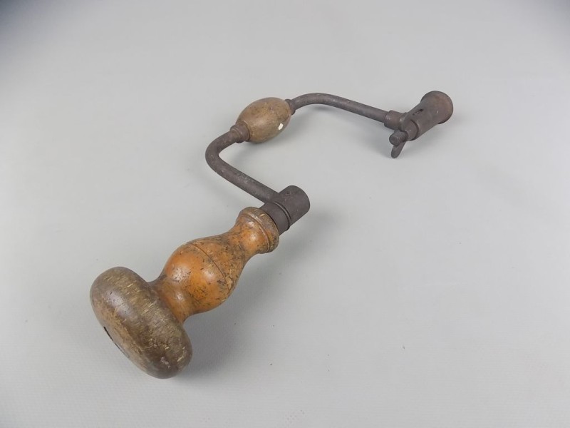 Oude handboor - Kringwinkel