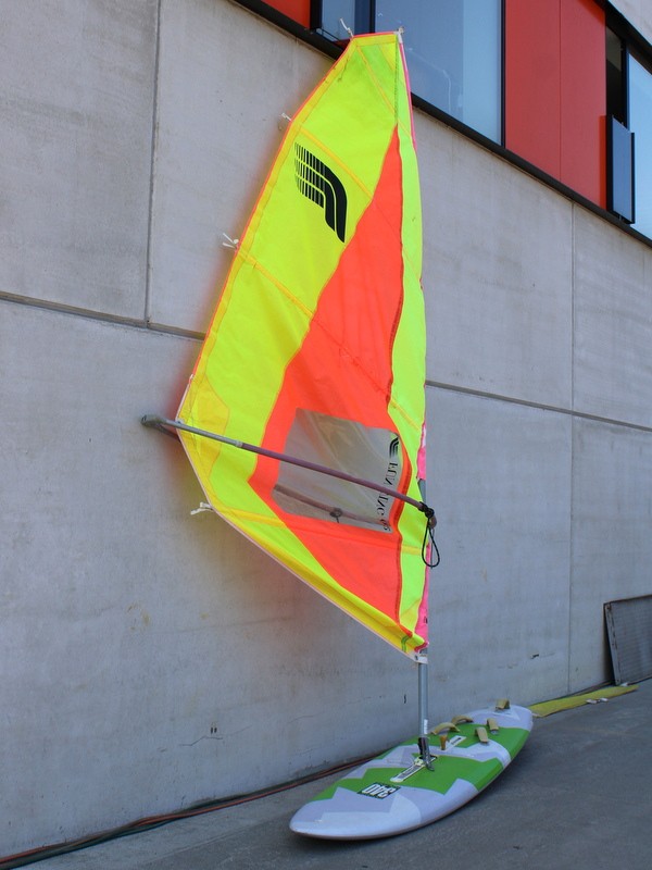 Fanatic 340 Fun/Race Windsurfer - Kringwinkel