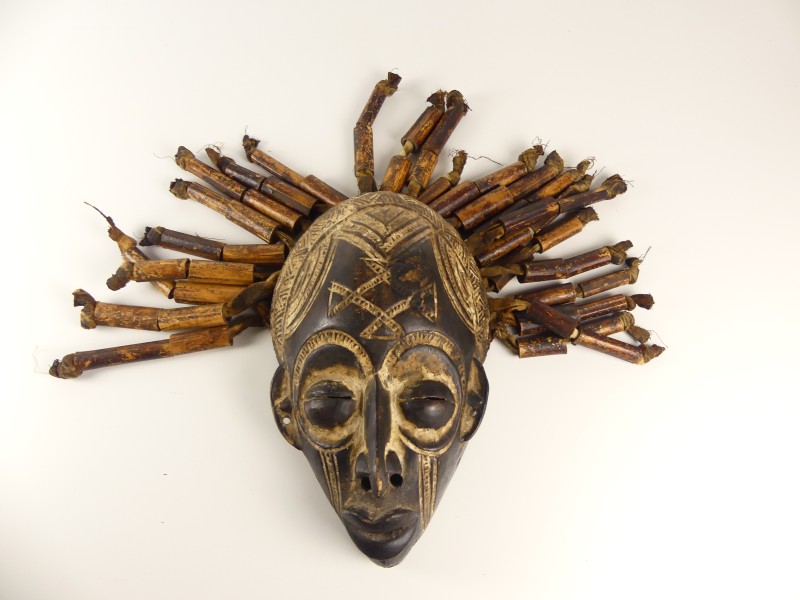 Houten Afrikaanse Masker - Kringwinkel