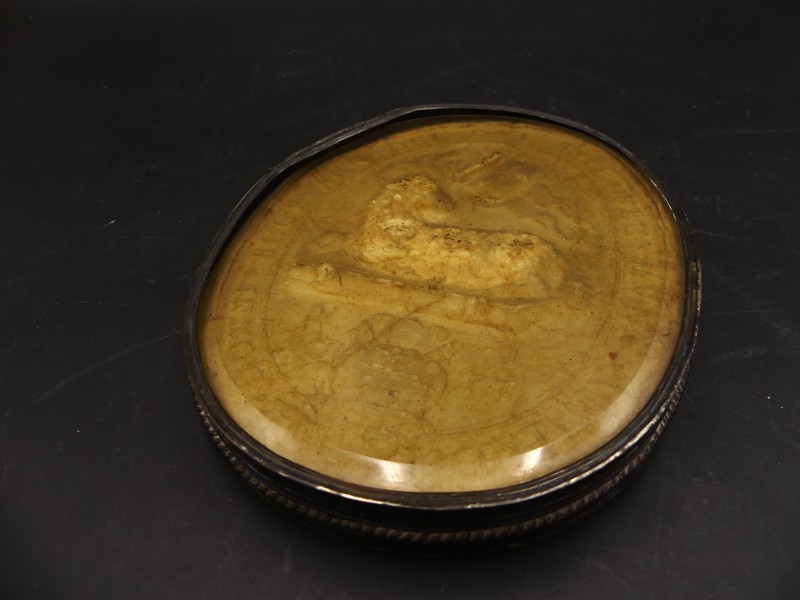 Antiquariaat – Agnus Dei-wasschijf – Innocentius XI - Kringwinkel