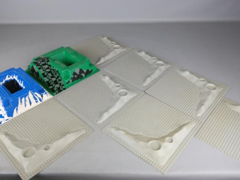 Lego bouwplaten reliëf - Kringwinkel