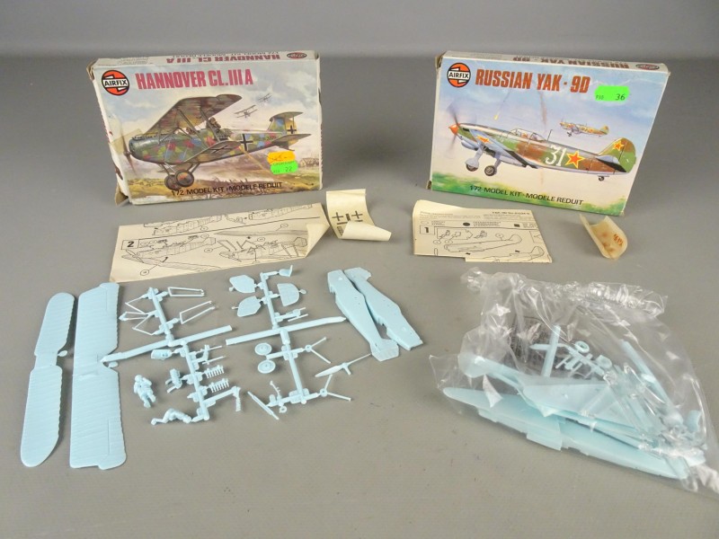 2 Airfix modelbouw vliegtuigen - Kringwinkel