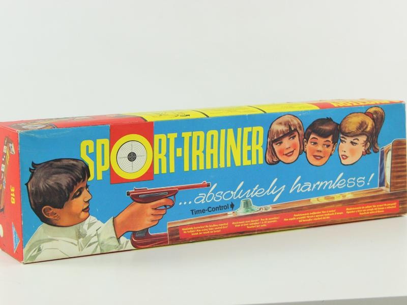 Vintage tin toy Sport Trainer shooting game Mystery Shooting - Kringwinkel