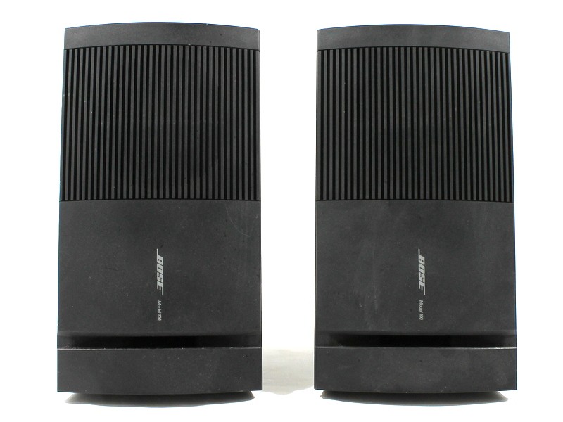 Twee Bose Model 100 speakers - Kringwinkel