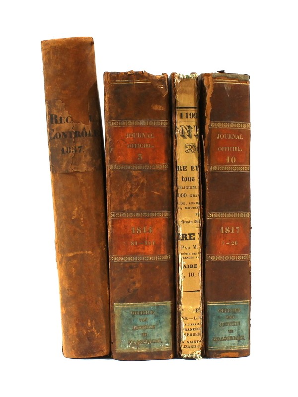 Vier antieke Nederlandse wetboeken - begin negentiende eeuw - Kringwinkel