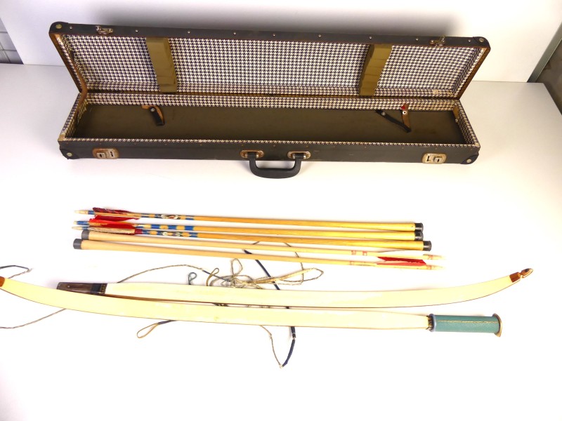 Handboog met pijlen - Kringwinkel