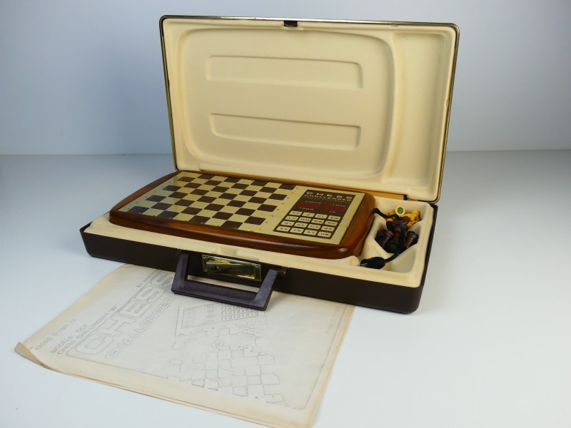 Chess Challenger 10 - elektronisch schaakbord - Kringwinkel