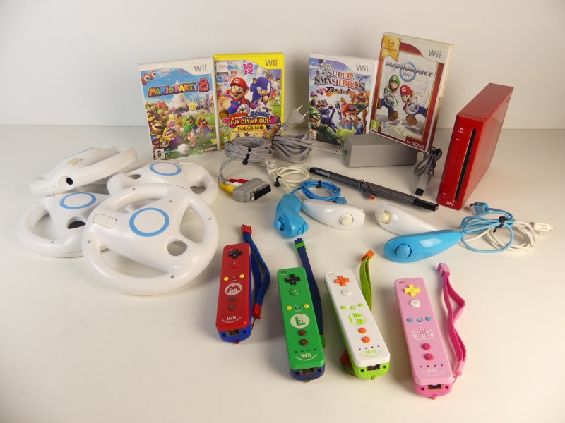 Originele Rode Nintendo Wii Console - met accessoires & games - Kringwinkel