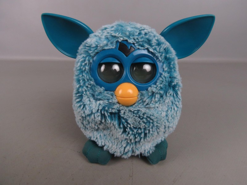 Blauwe Furby 2012 - Kringwinkel