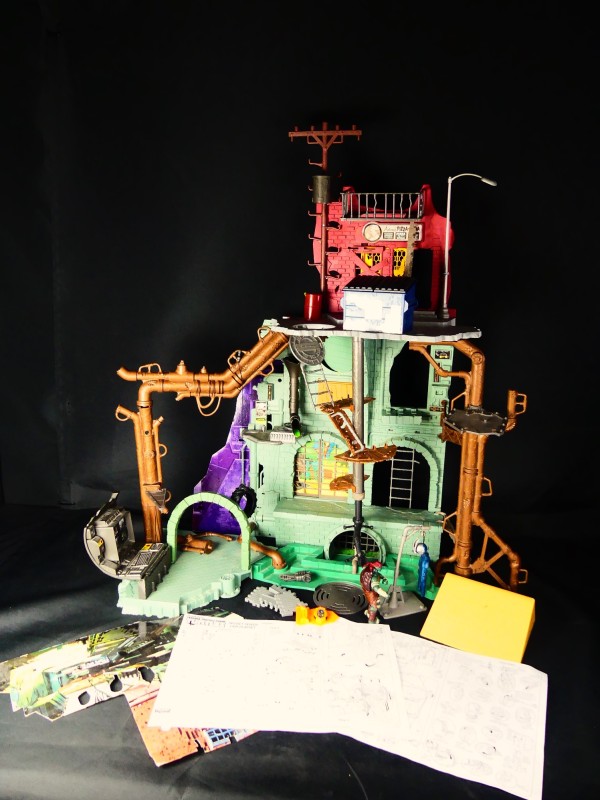TMNT Secret Sewer Lair 2012 - Kringwinkel
