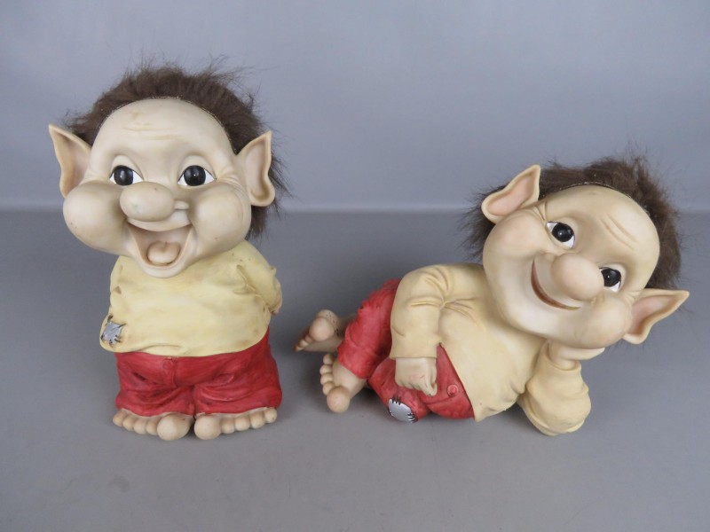 2 beelden trollen - Kringwinkel