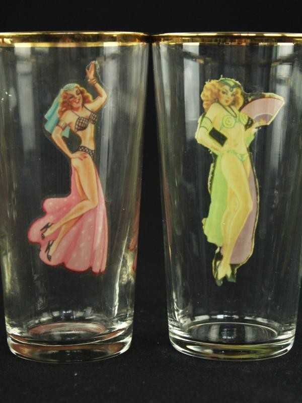 6 Vintage glazen - Pin up girls peek a boo.... - Kringwinkel