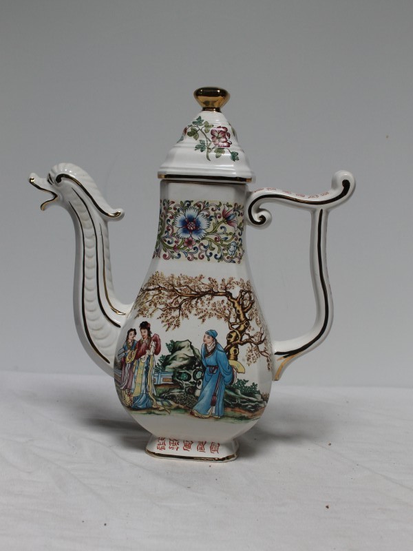 Chinese theepot (Art. 2737) - Kringwinkel