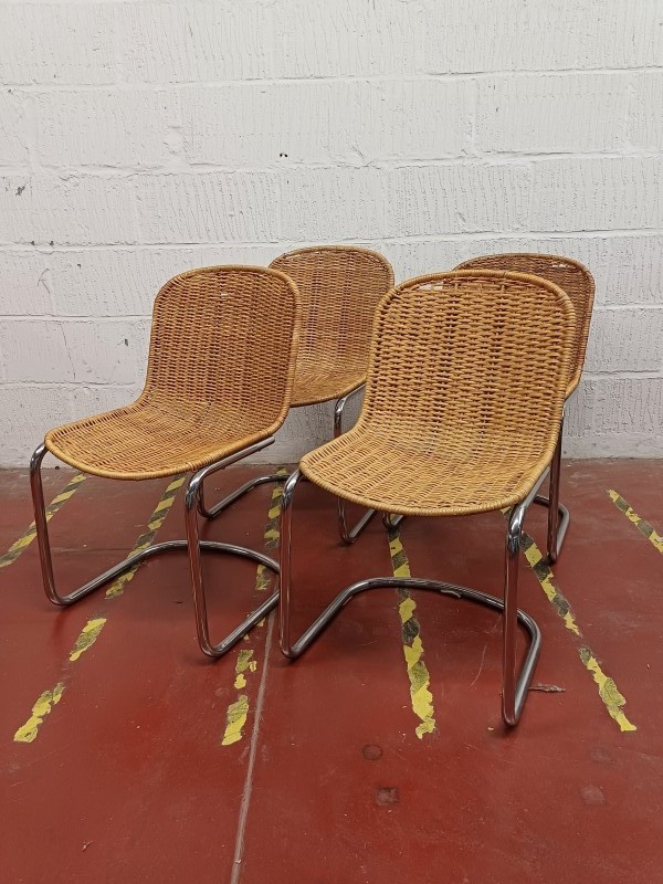 4 vintage Italiaanse design stoelen - Kringwinkel