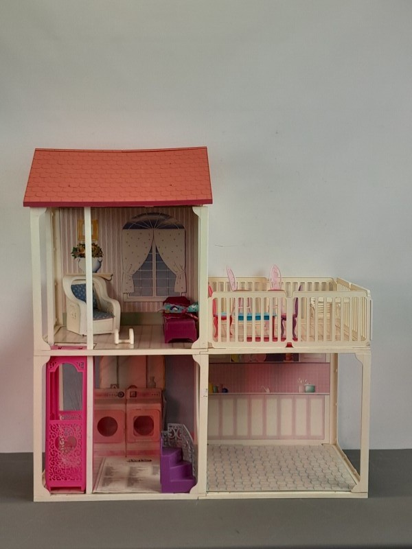 Authentiek vintage Barbie huis - Kringwinkel