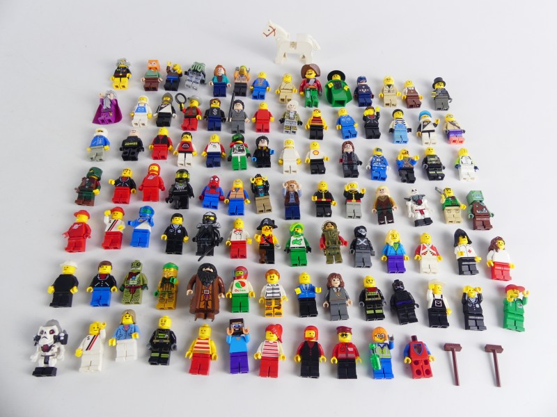 diverse mix van mini figs - Kringwinkel