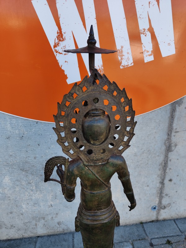 Hoog (bronzen?) Oosters beeld (Art. 3170) - Kringwinkel