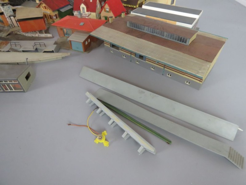 Collectie modelbouw-gebouwen - Kringwinkel