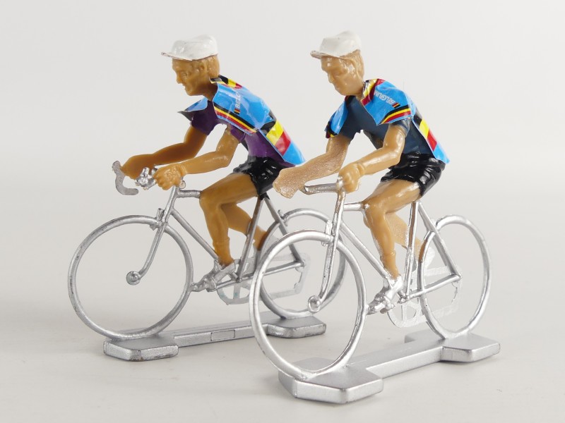 Miniatuur plastic racefietsjes (38 stuks) - Kringwinkel