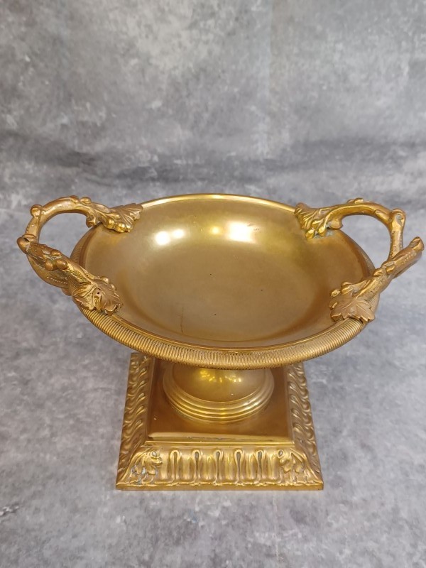Antieke Empire-stijl Tazza - Bronzen sierschaal met druivelaar-details ...