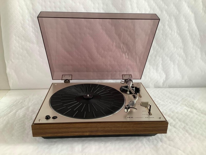 Platenspeler: Akai - AP-005 - Kringwinkel