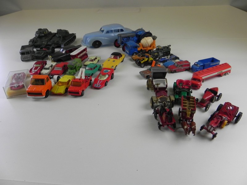LOT Autotjes Matchbox - Lego - Corgi - Kringwinkel