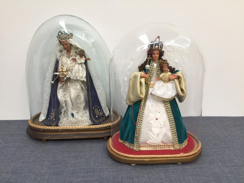 2 maria's onder antieke stolpen - Kringwinkel