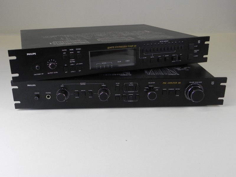 Philips-tuner 180 en Versterker Pre 280 - Kringwinkel