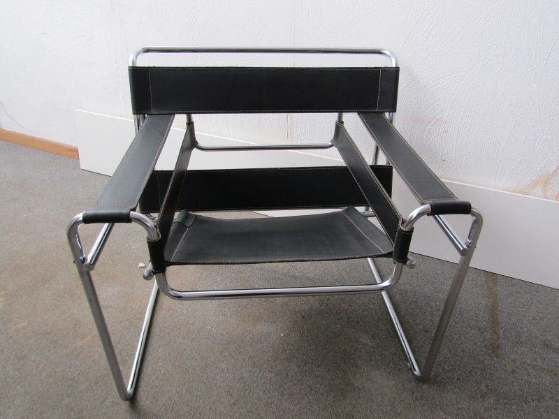 Design Zetel / Buisframe Stoel, Zwart Leder - Kringwinkel