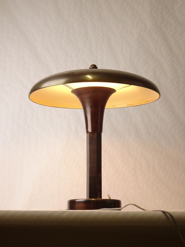 Vintage "design tafellamp" jaren ’60. - Kringwinkel