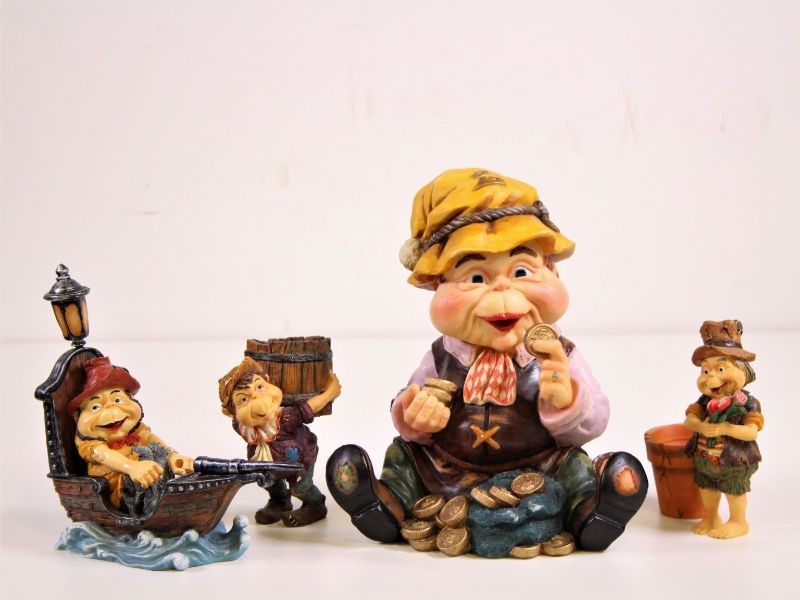 Verzameling efteling figuren - Kringwinkel